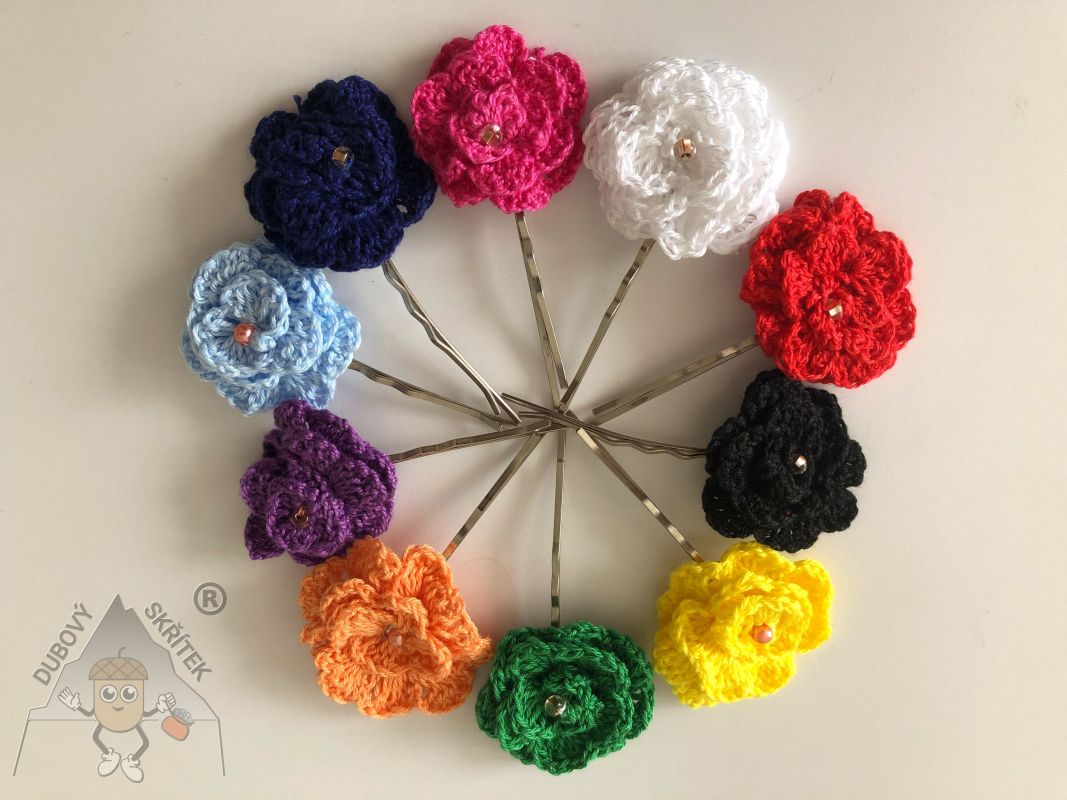 Retro háčkovaná sponka s růžičkou Dubový skřítek